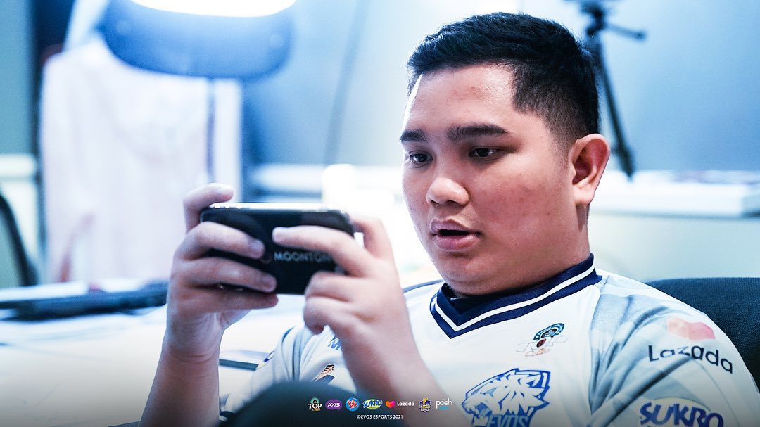 Clover Ungkap Permasalahan Evos Legends Mobile Legends (ML) – Esportsku