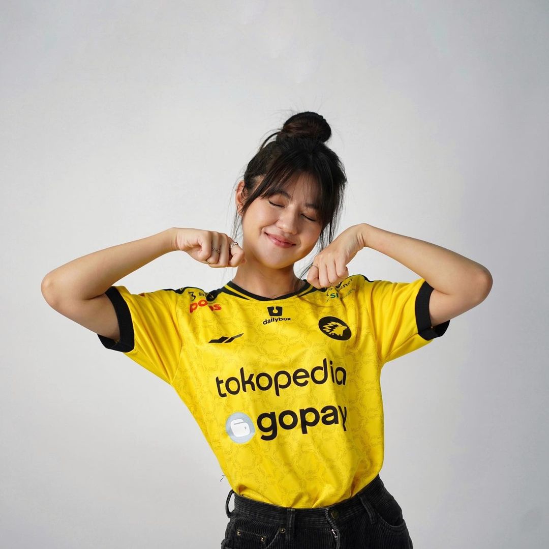 Profil Dan Biodata ONIC Vonzy, Brand Ambassador Cantik Mereka! – Esportsku