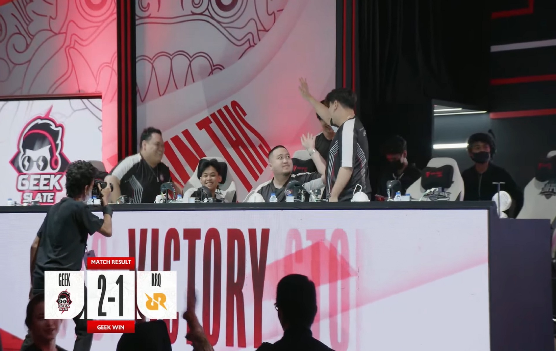 Menang Dramatis, Geek Slate Kalahkan RRQ MPL S11 Mobile Legends – Esportsku